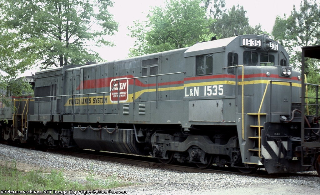 L&N U30C #1535, lugging coal to Stilesboro, GA,